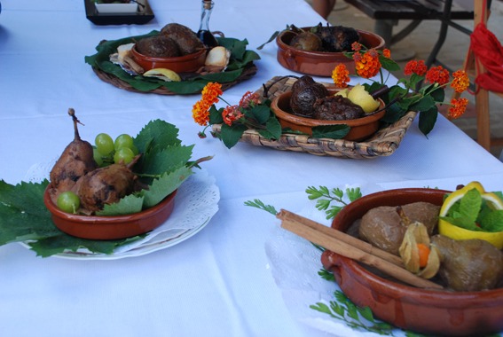 Recepta de festa major: peres farcides
