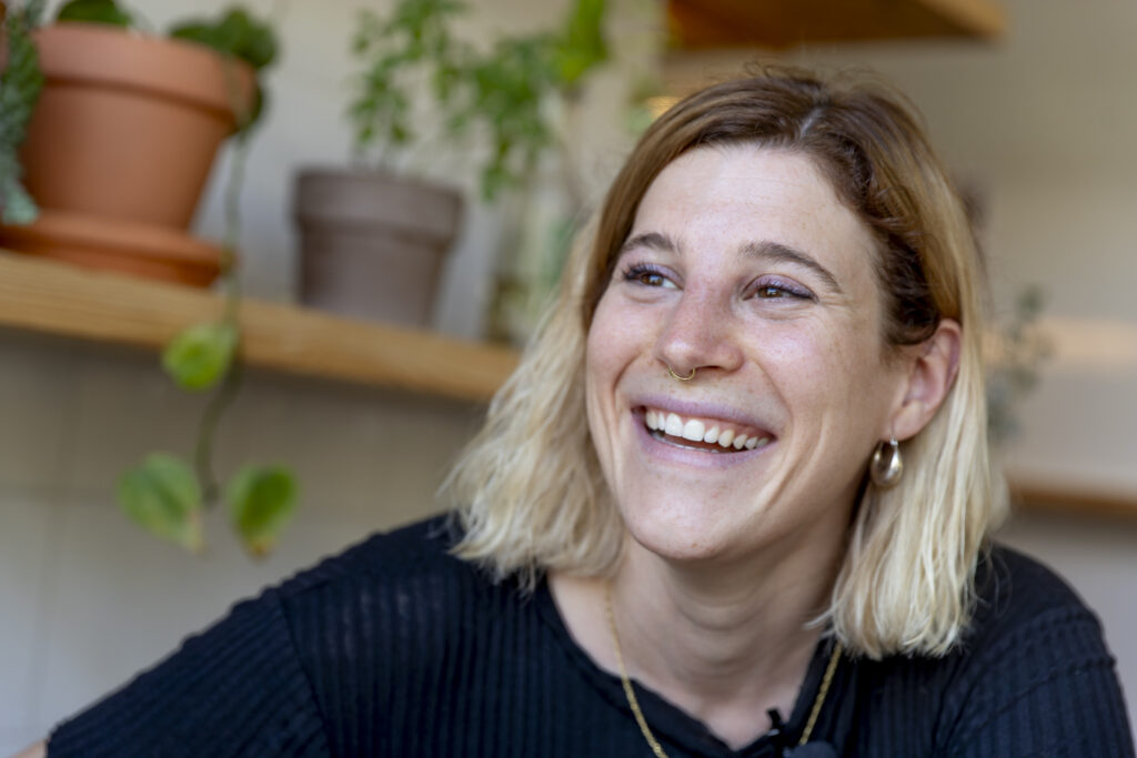 Ángela Cervantes: "Els elogis et poden desequilibrar l'ego"