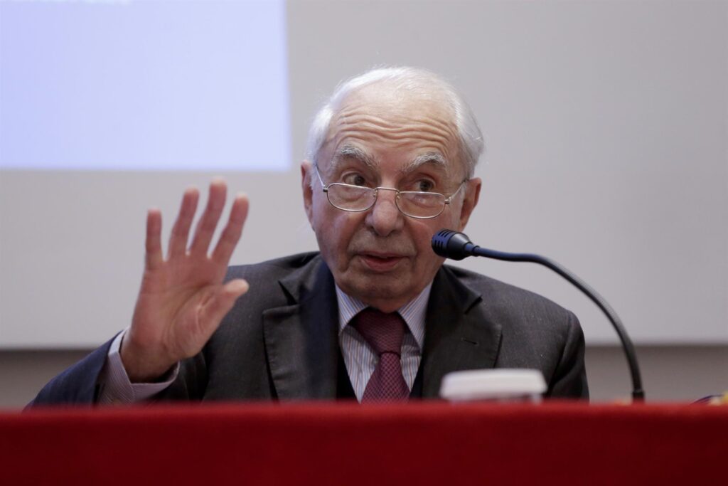 L'ex-primer ministre italià Giuliano Amato acusa l'estat francès d ...