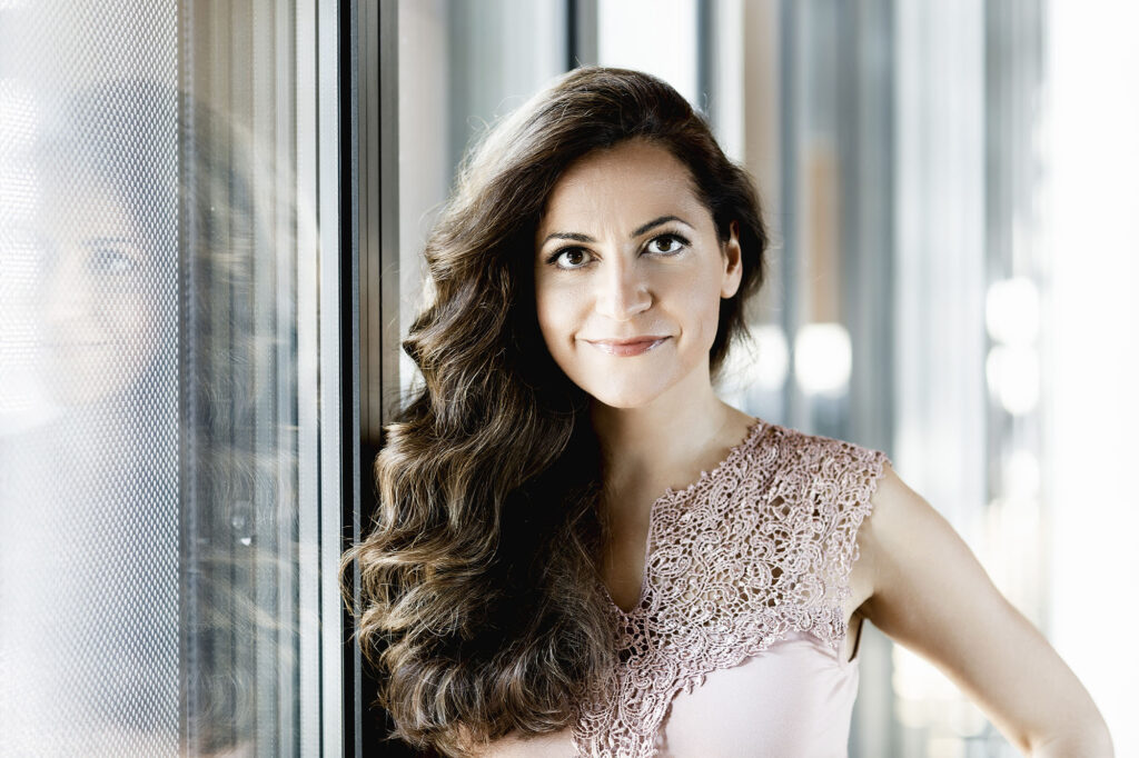 Anna Alàs i Jové, les llums de l’òpera, i alguna ombra