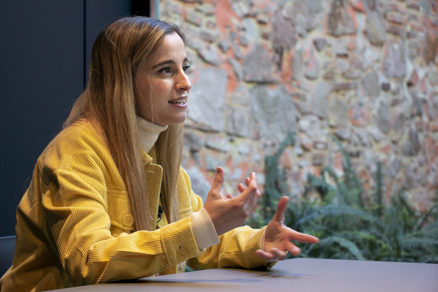 Núria Moliner: "Som l'única espècie que construïm entorns sense pensar ...