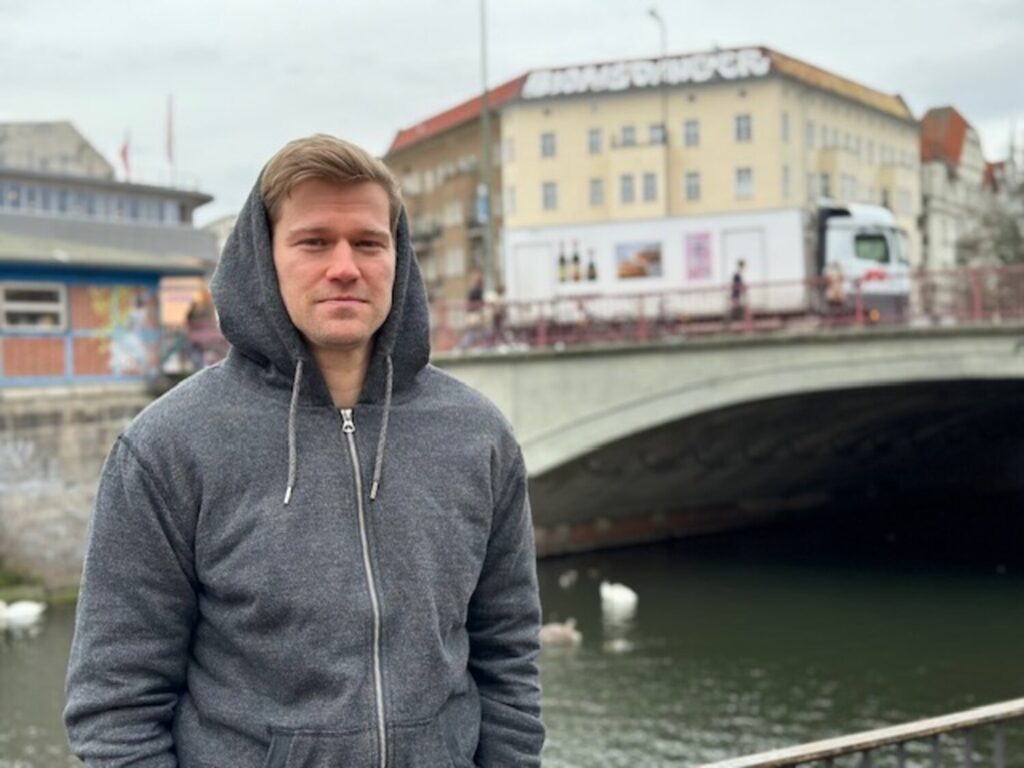 Shahak Shapira: “Uniu-vos a mi, catalans, us alliberaré”