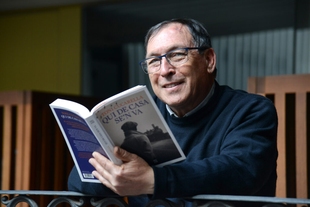 Toni Cucarella: "La literatura catalana no existeix"