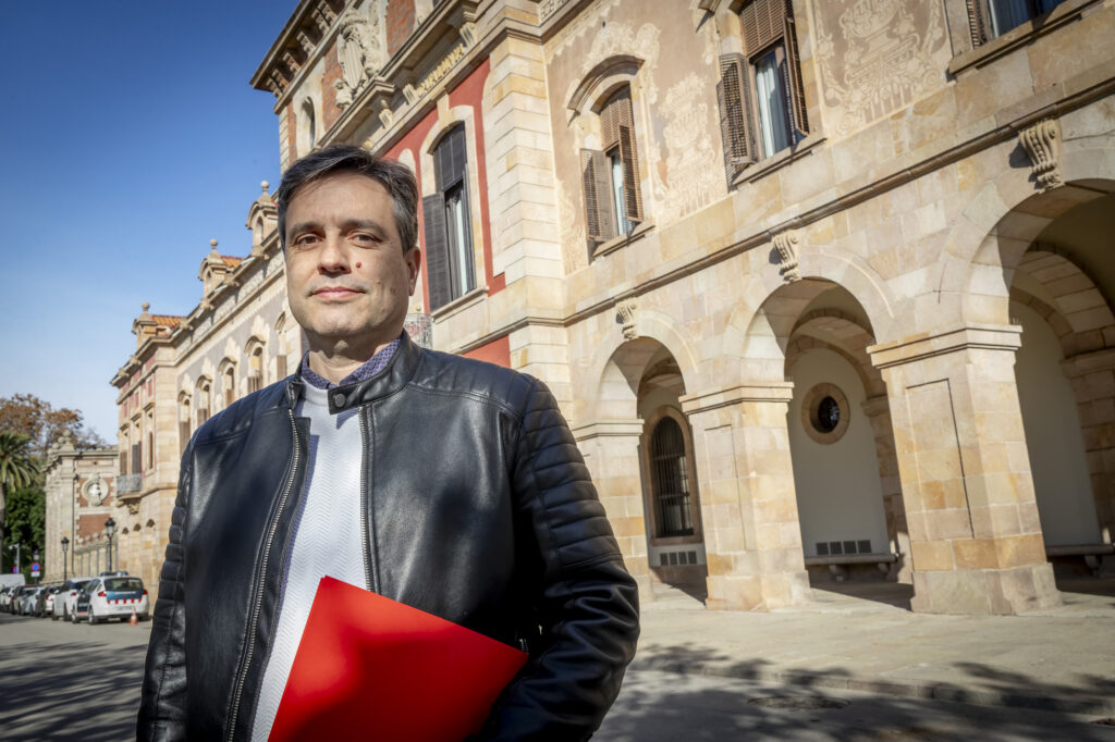 David Folch: "És absolutament irrellevant el que digui el Tribunal ...