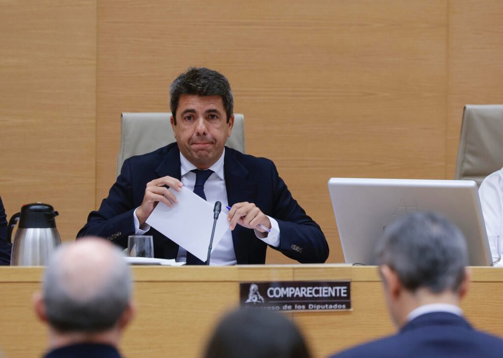 Durs i valents amb Mazón, un any massa tard