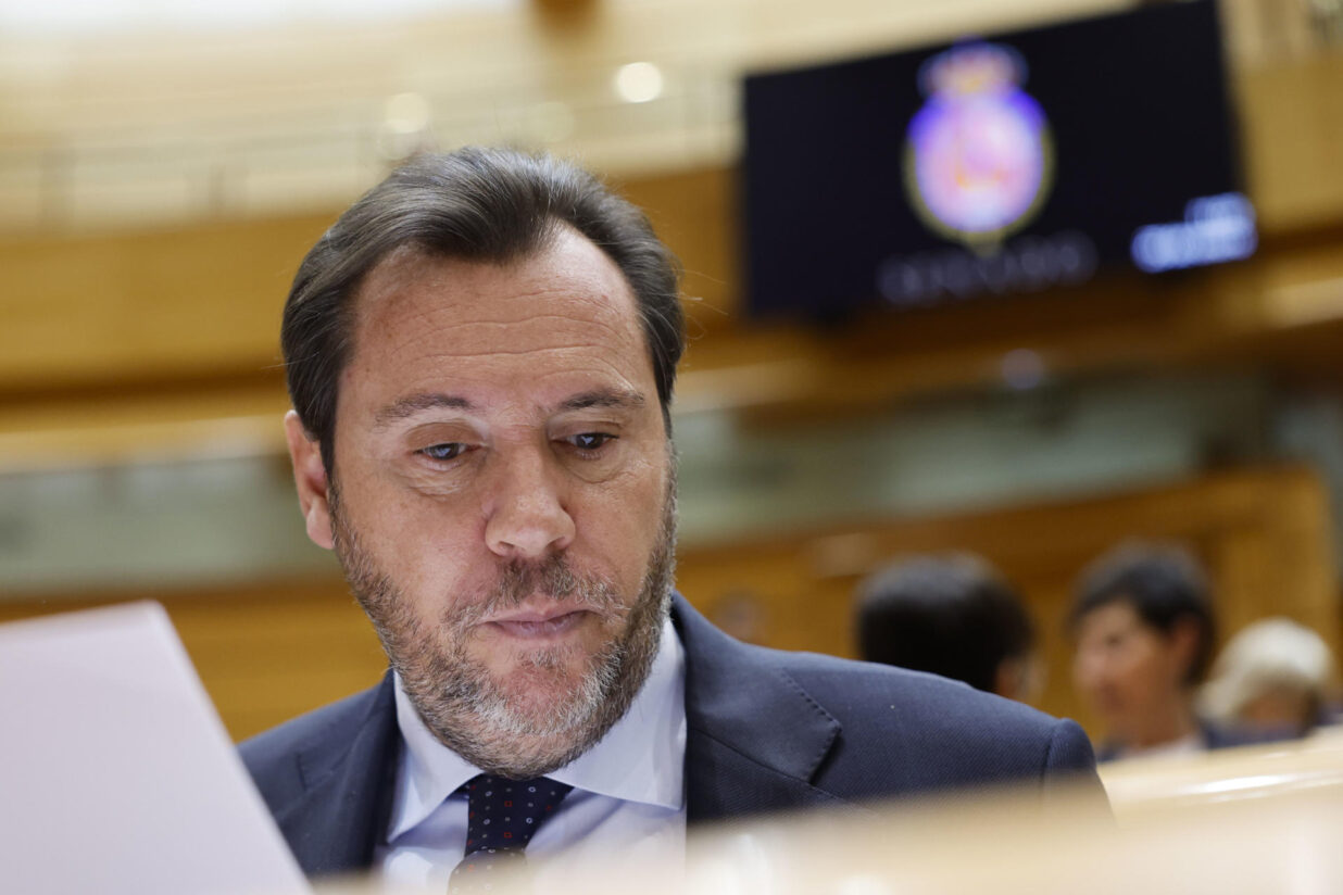 [VÍDEO] Xou al senat: el PP rep el ministre Puente amb crits de dimissió